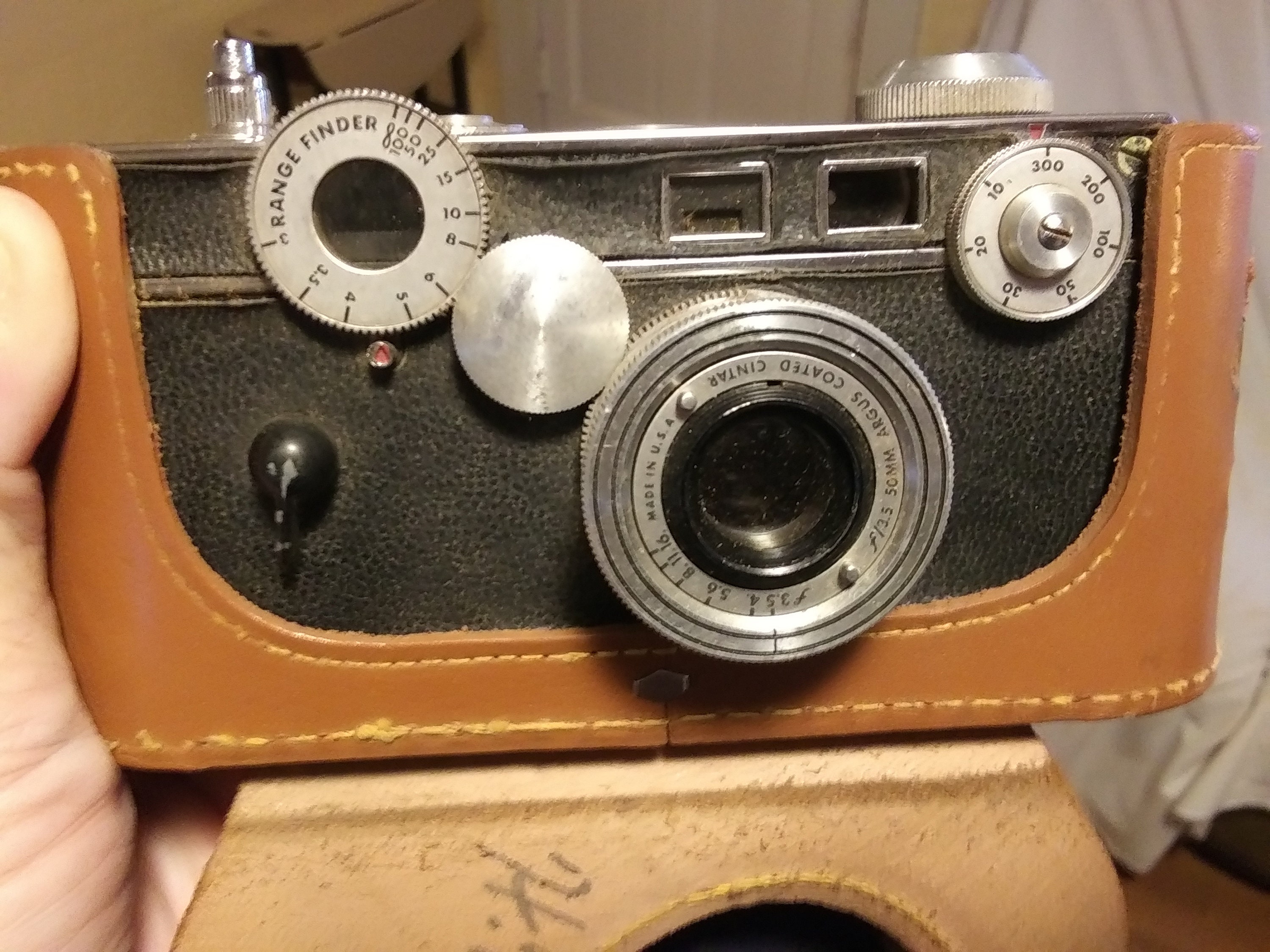 Argus Rangefinder 1950s Camera w/ Leather Case - munimoro.gob.pe