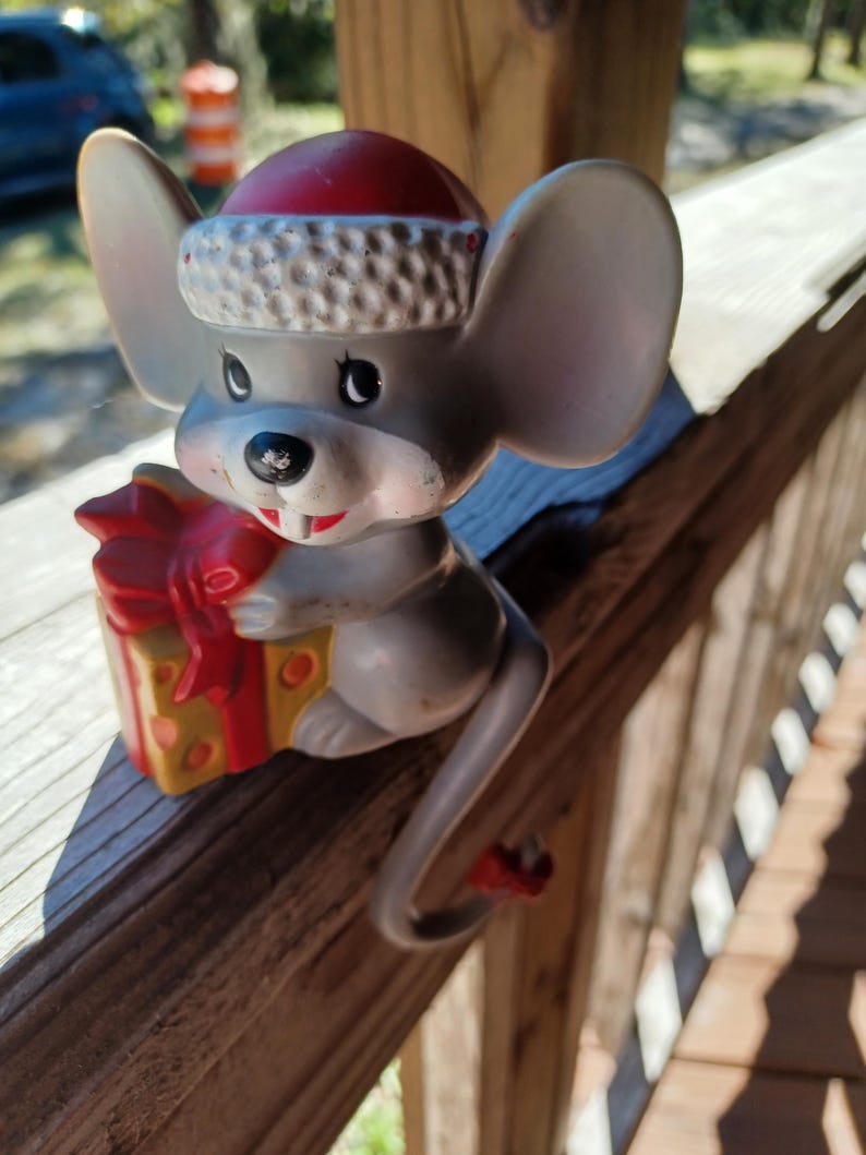 Cute Whimsical Vintage Mouse Stocking Holder - Etsy