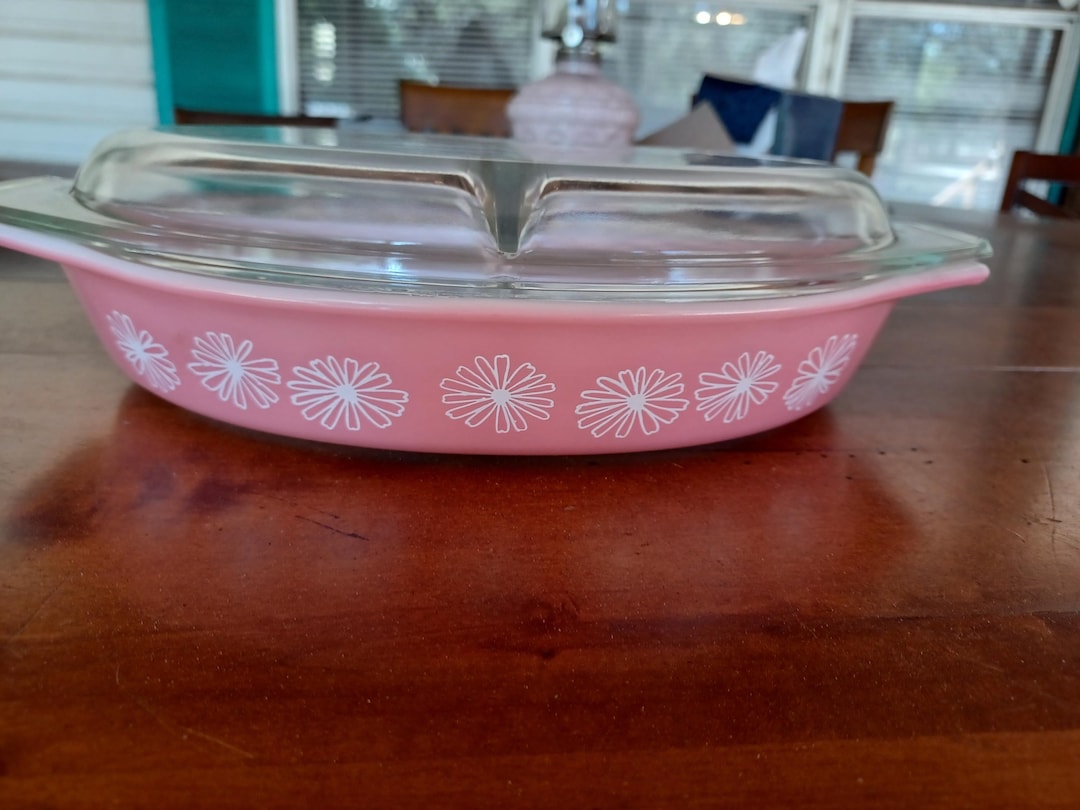 Vintage Pink Daisy Devided Pyrex Casserole Dish. 1 1/2 Quart - Etsy