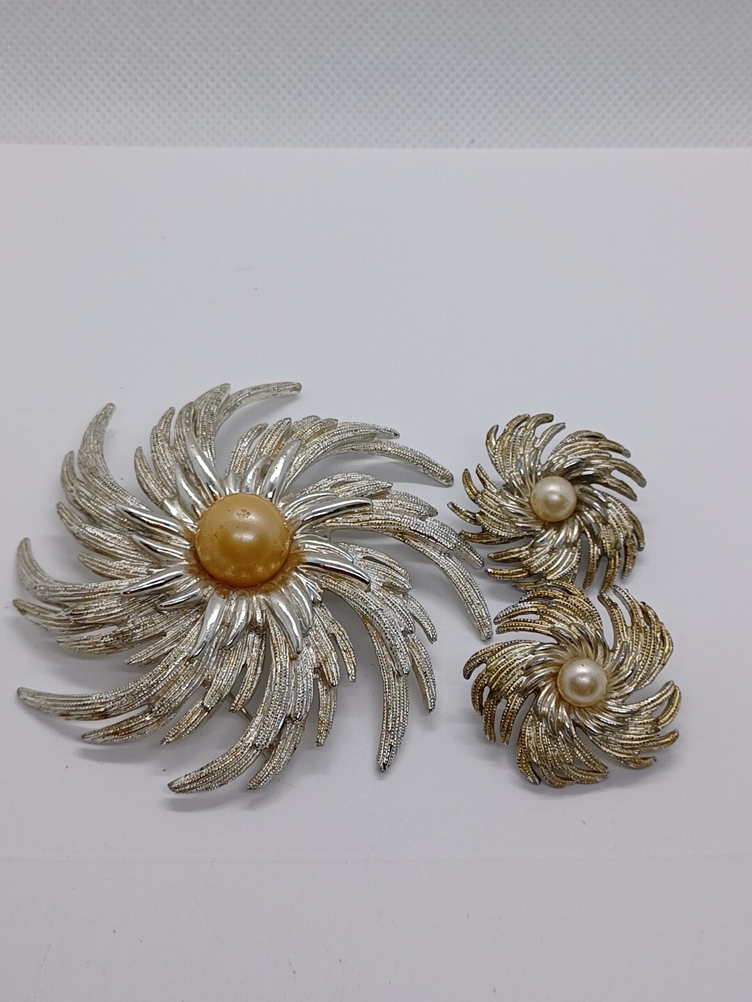 Beautiful Sarah Coventry Silver Star Burst Brooch and Earrings Set - Etsy