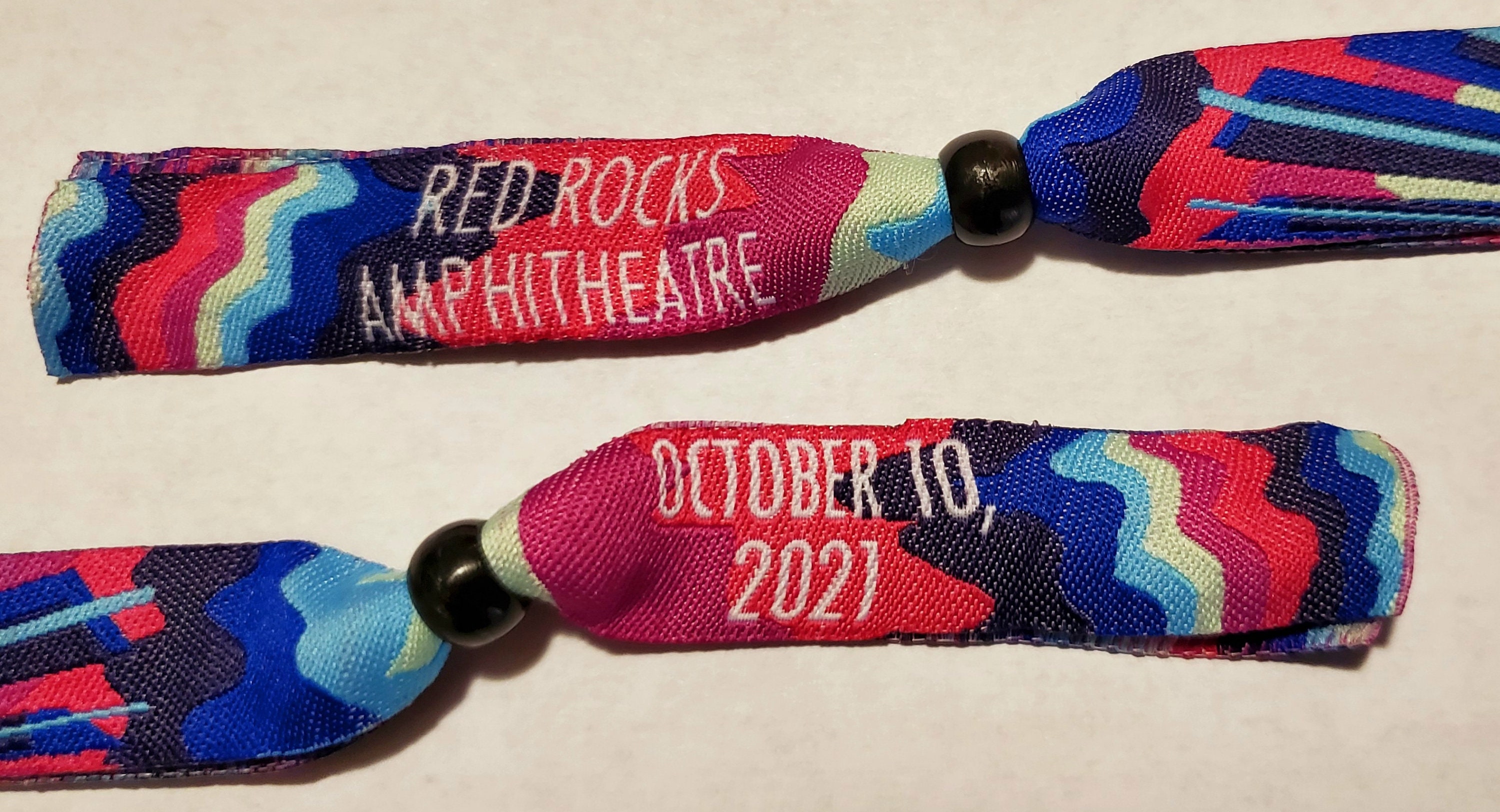 Opiuo / Clozee Red Rocks 2021 Wristbands - Etsy Singapore