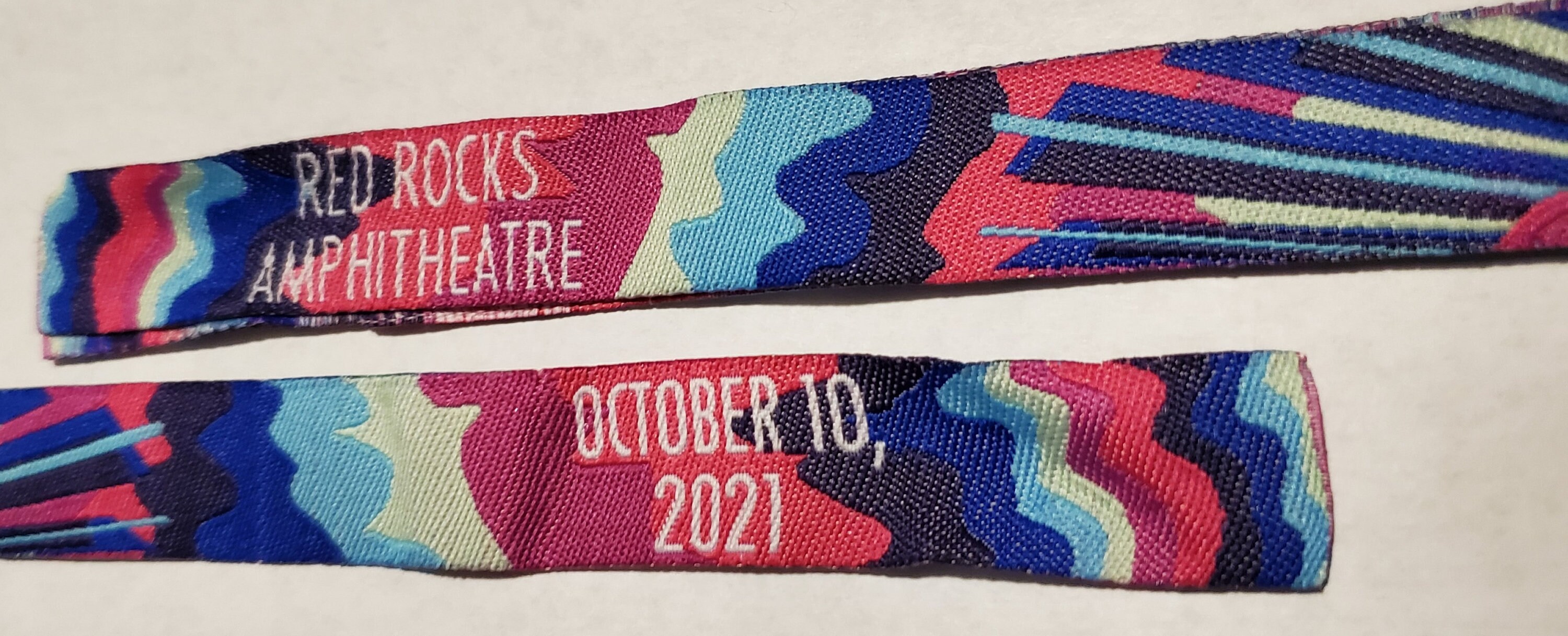 Opiuo / Clozee Red Rocks 2021 Wristbands - Etsy Singapore