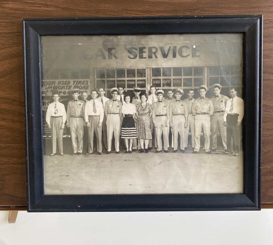 Vintage Black White Photo 1940s Service Station Employees - Etsy