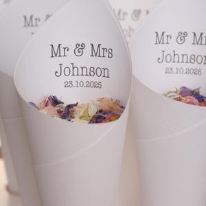 Personalized Wedding Confetti Cones: Mr & Mrs, Handmade - Etsy