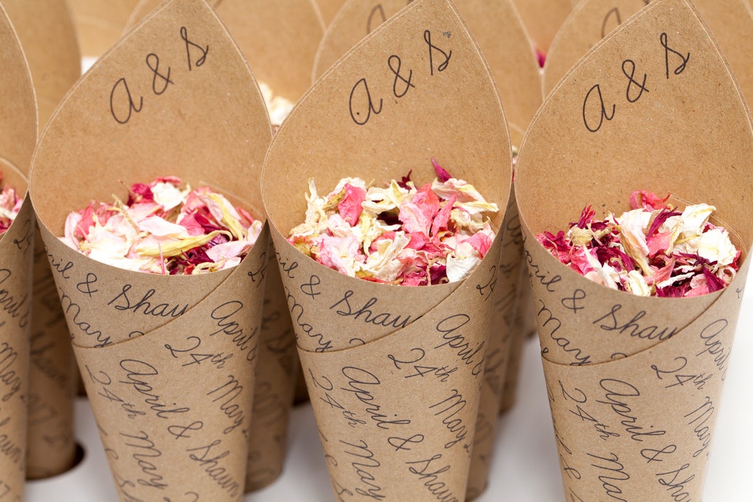 Wedding Confetti Package, 10 Classic Personalised Confetti Cones and 1 ...