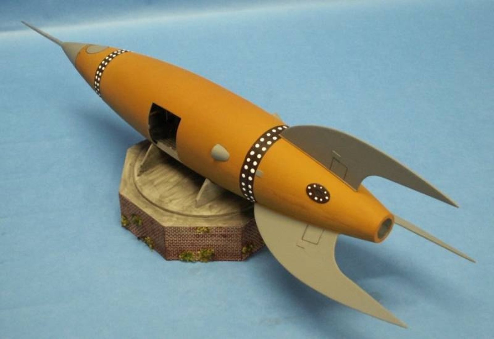 MYST Style Steampunk Space Rocket Ship Resin Model Kit With Interior ...