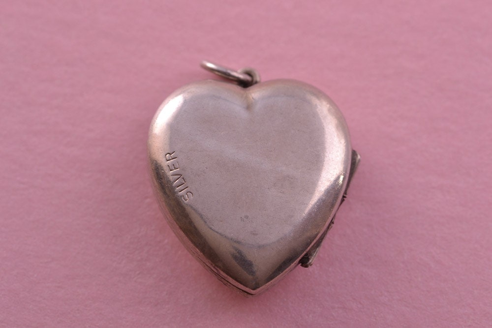 Silver Vintage Opening Heart Locket (952y) - Etsy