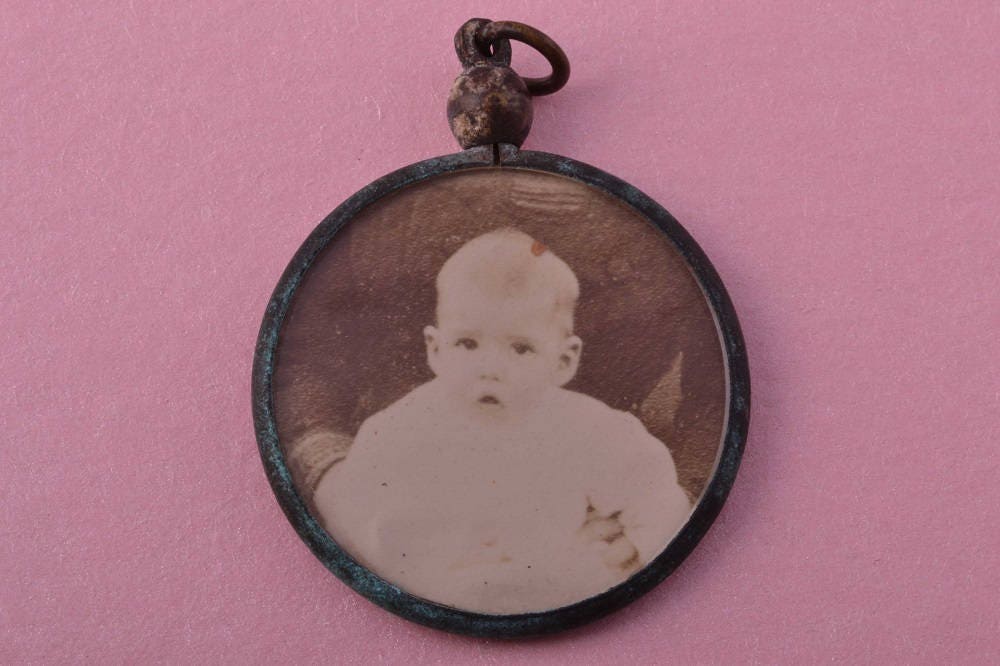 Victorian Locket With A Wonderful Patina (2093) - Etsy