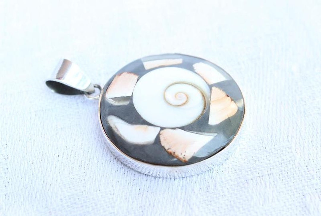 Colgante de plata con ojo de Shiva y concha de Paua - Etsy España