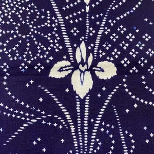 998 - Yukata Fabric - Iris, Mums & River Swirls - Traditional 14" Wide ...