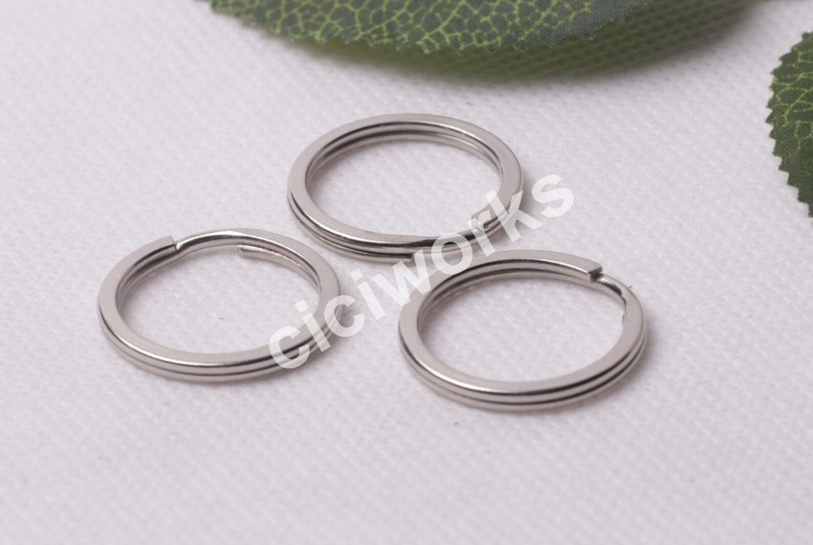 Wholesale 50pcs 30mm Silver White Keyrings Charm Split Rings - Etsy