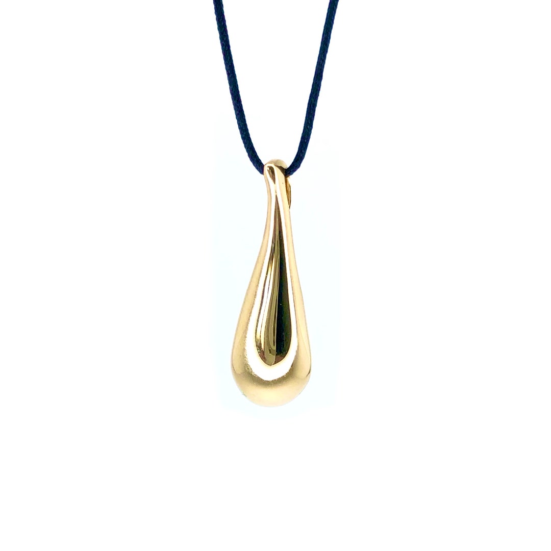 18 Carat Yellow Gold Flame Pendant - Etsy