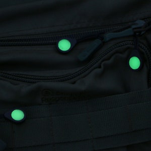 Glo Zip - Ultra-bright Glow-in-the-dark Zipper Pulls. Ideal Kit Markers ...