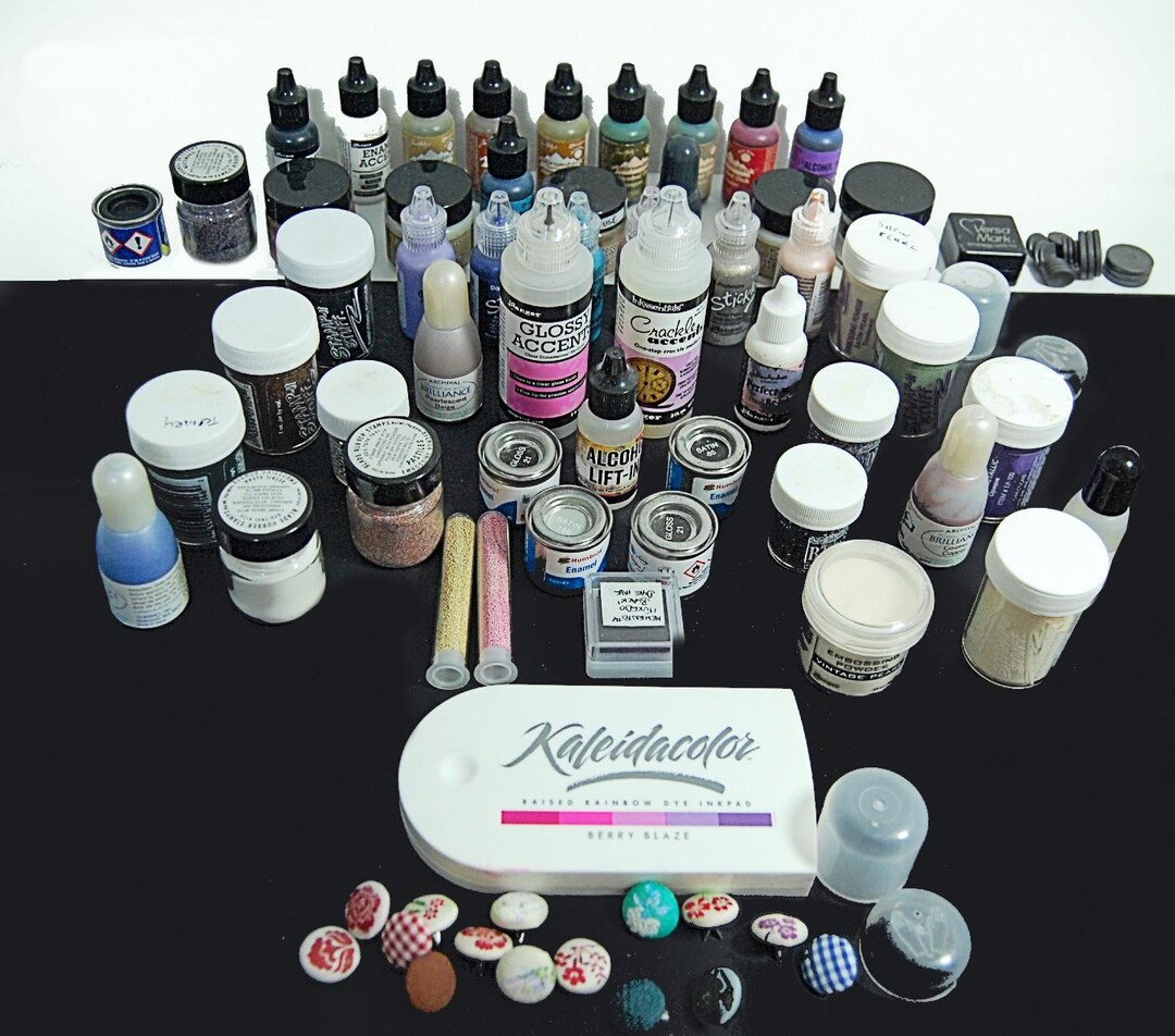 Job Lot 60 Items Ranger Versa Inks Embossing Powder Chalk Embossing ...