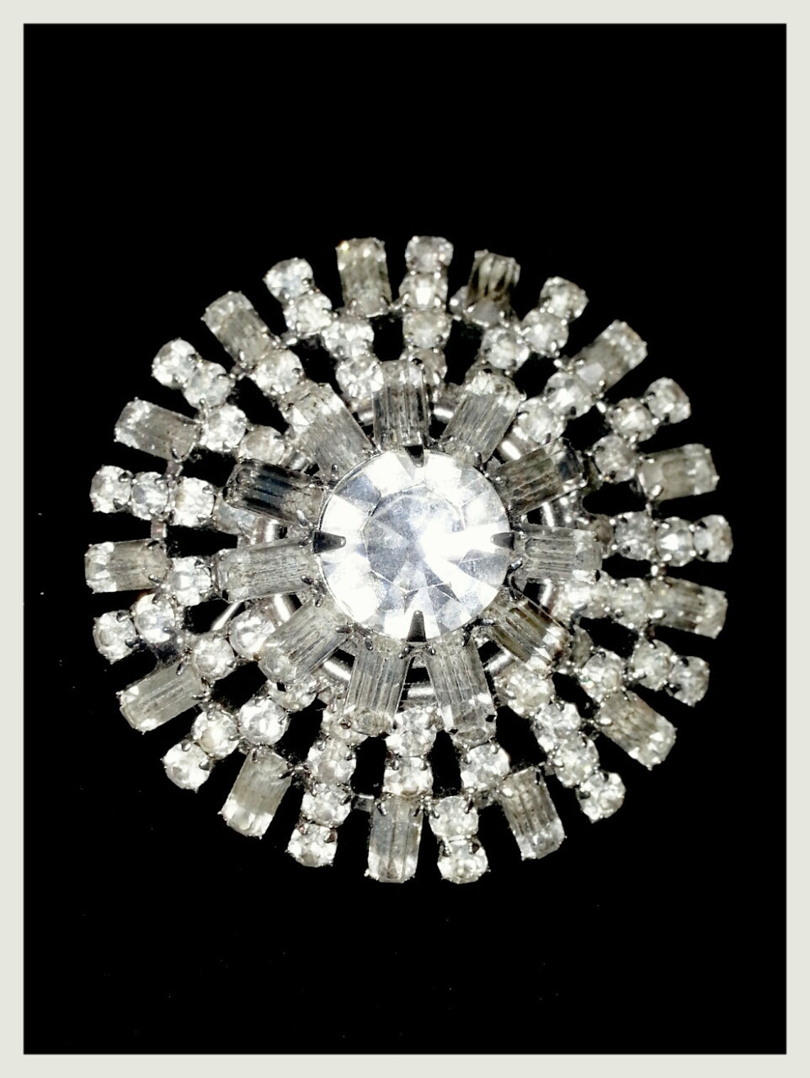 Sparkle and Shine Vintage Bold and Beautiful Rhinestone Brooch - Etsy