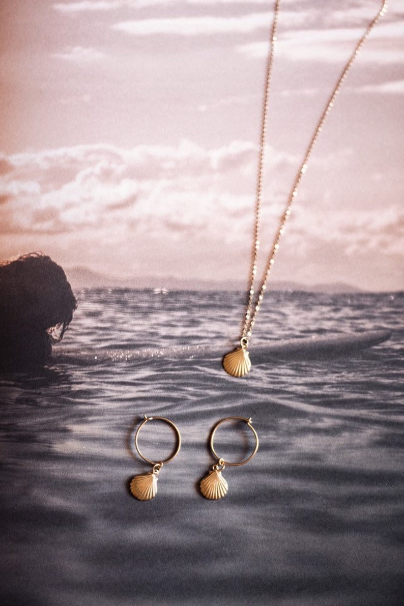 Petite Shell Charm Necklace Simple Gold Necklace Shell - Etsy