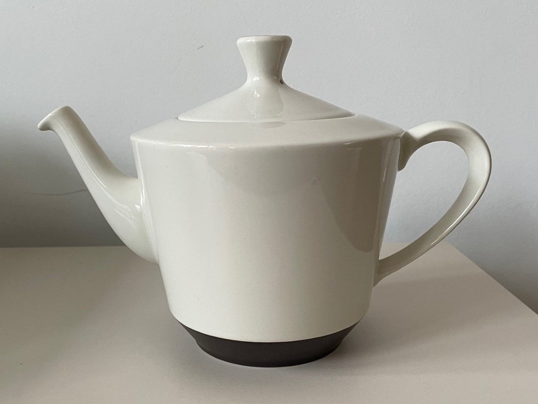 Fris Edam Theepot Servies Jubilant in Ivoor En Bruin Engobe Ontwerp W.H ...