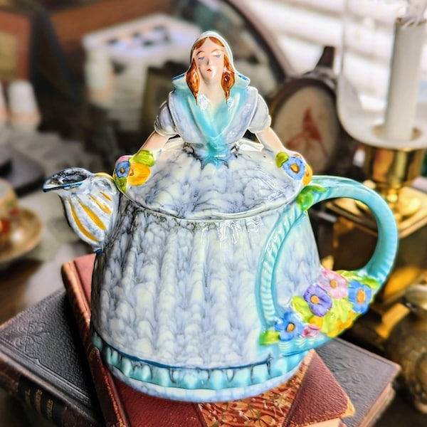 Crown Teapot - Etsy