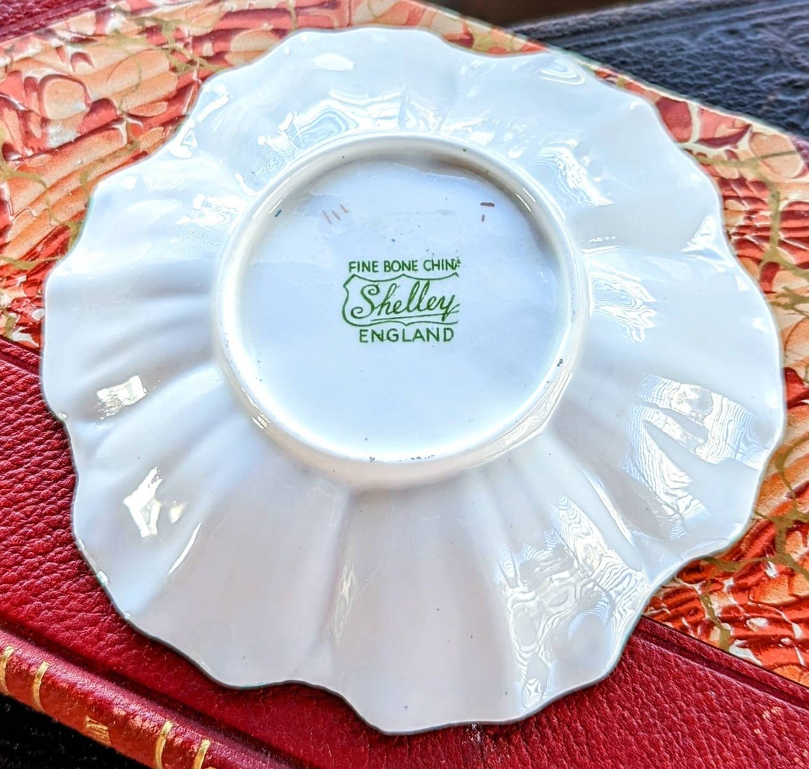 Darling Vintage Bone China Shelley Scalloped Trinket/pin Dish - Etsy
