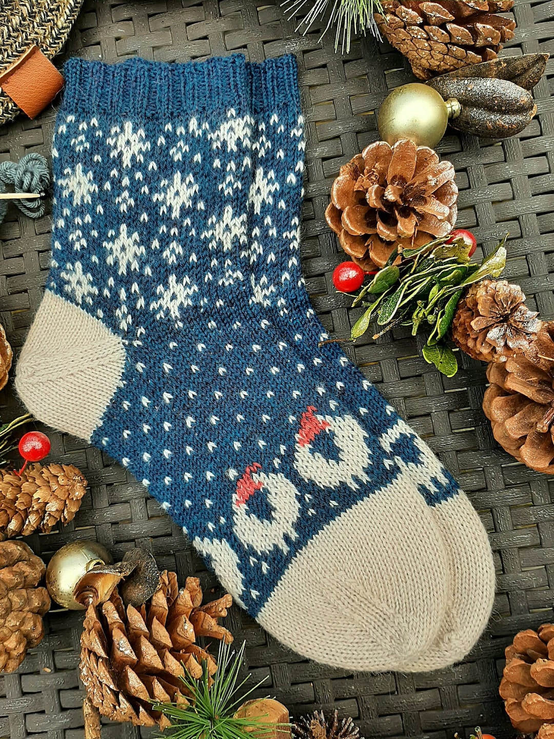 Snowy Sheep Sock Knitting Pattern, Holiday Sock Knitting Pattern ...