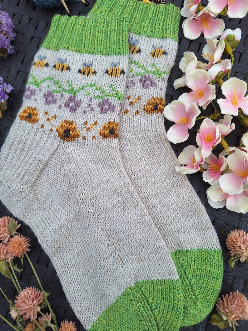Honey Bee Sock Knitting Pattern, Making Honey Socks - Etsy