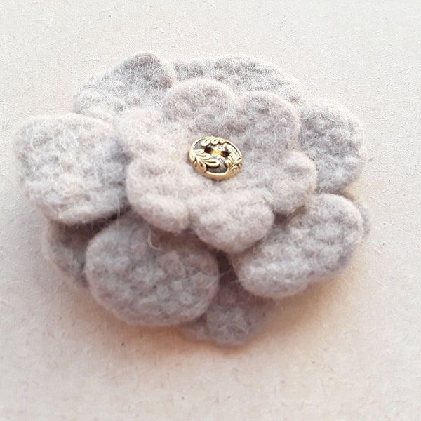 Felt Flower Pin - Etsy