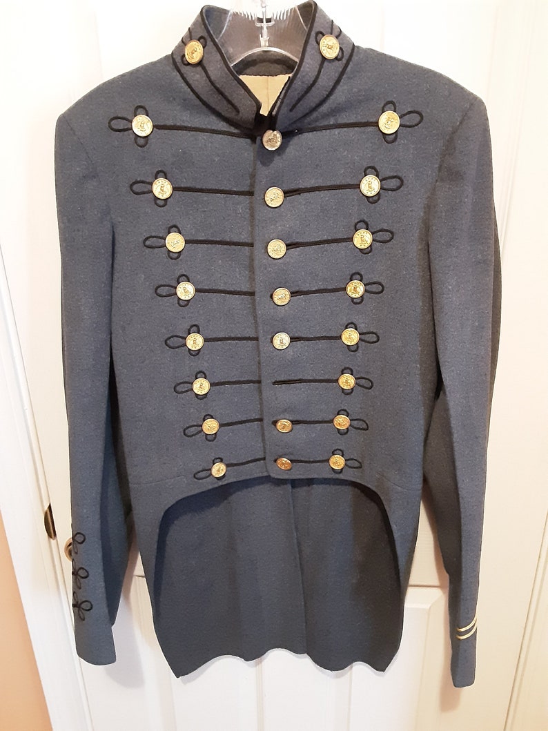 Military Uniforms, Virginia Military Institute (V.M.I.) U.S. ROTC Cadet ...