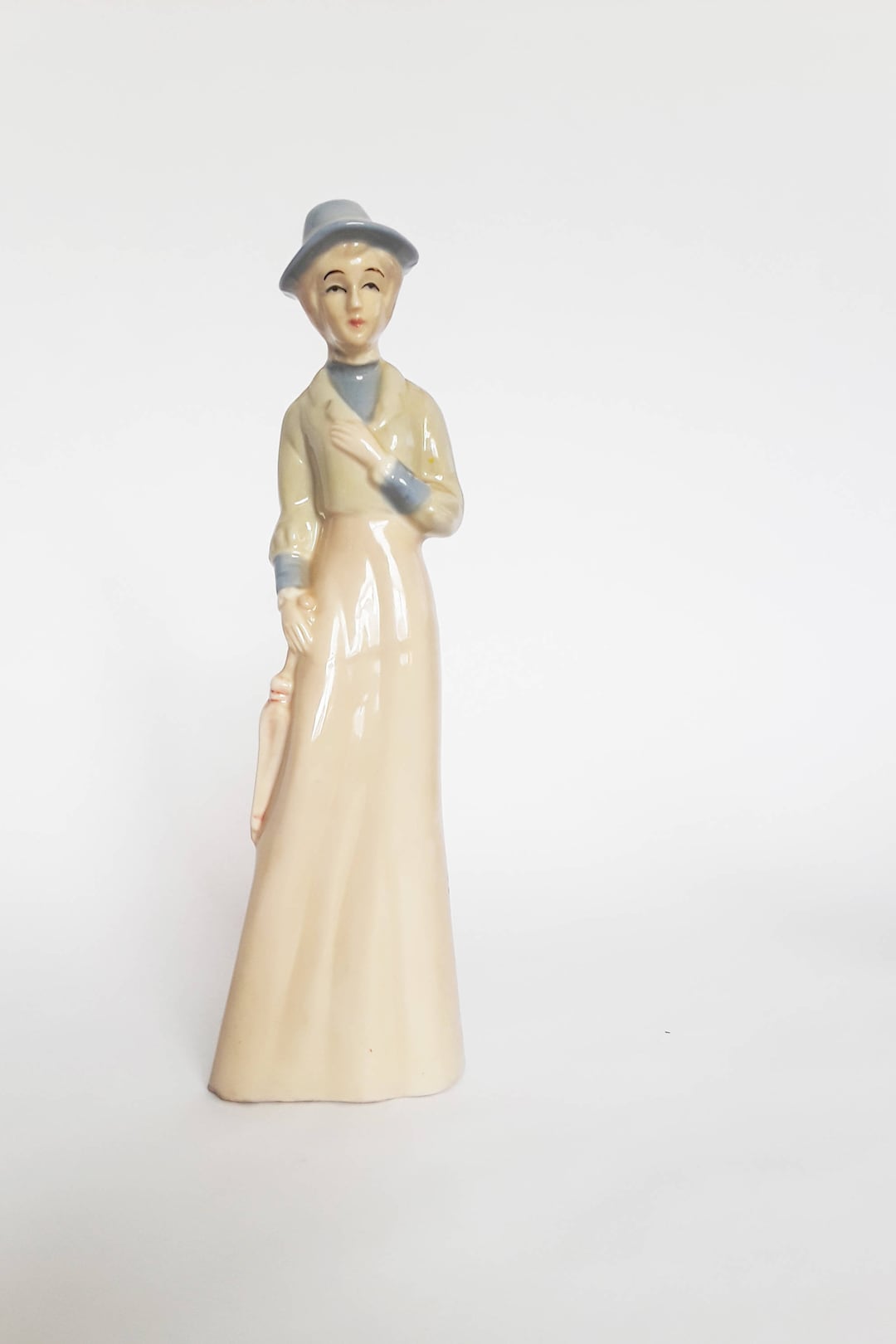 Figurine of Lady in Gray From the 1920s - Etsy