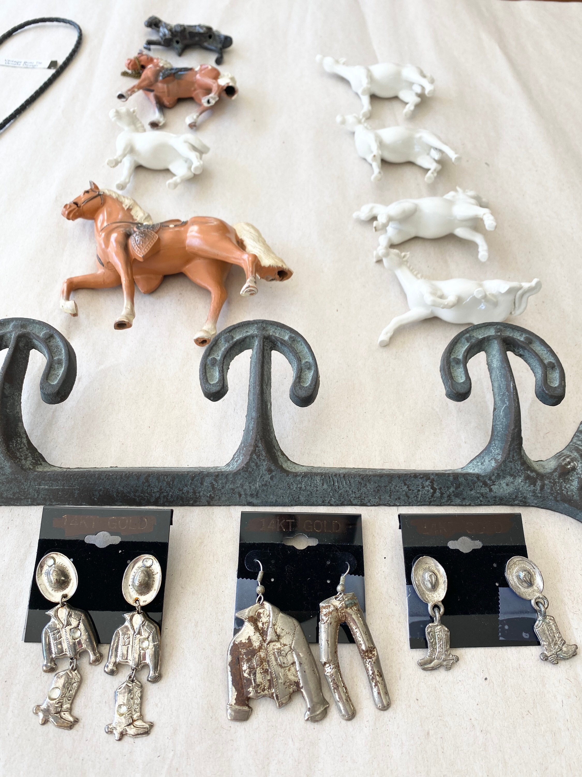 Western Horses Miniature, Collectible, Toy, Vintage Cowboy Hat Earrings ...