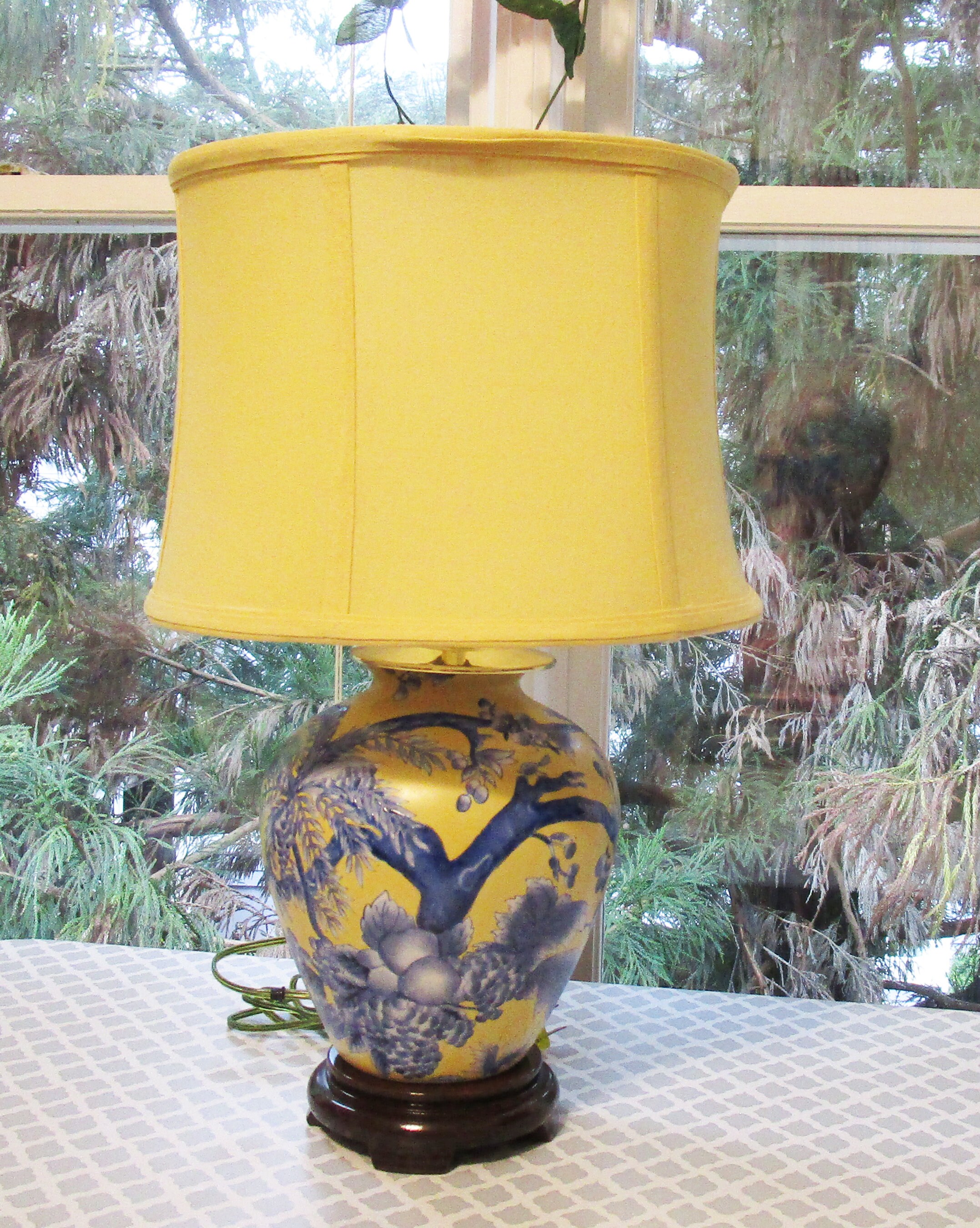 Chinoiserie Table Lamp Bright Yellow and Soft Blue Vintage - Etsy