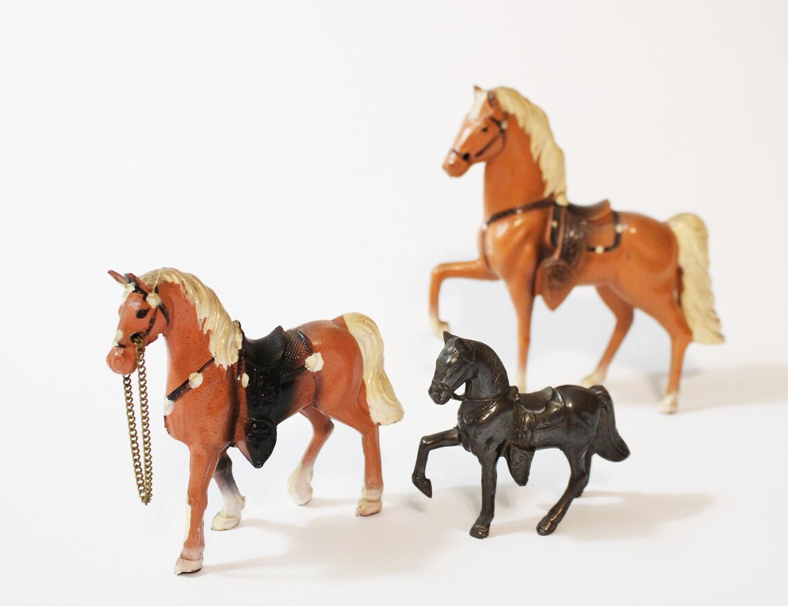 Western Horses Miniature, Collectible, Toy, Vintage Cowboy Hat Earrings ...