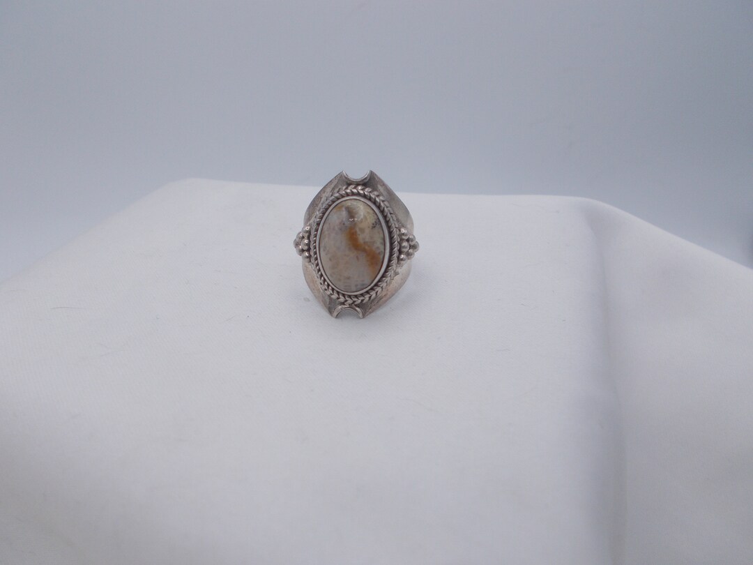 Sterling Silver Vintage Statement Ring Raised Silver Accents - Etsy