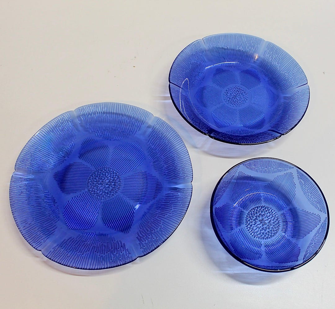 Blue Glass Sunflower Dinnerware by Forte Crisa | 3 Piece Place Setting ...
