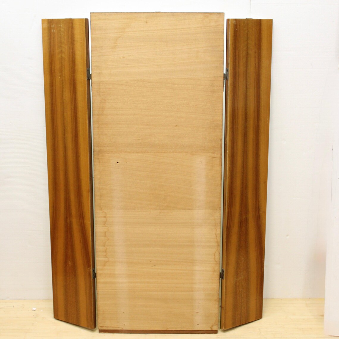 Large Trifold Maple Mirror - Etsy