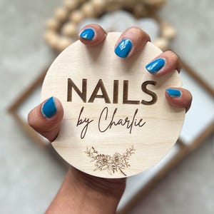 Nailfie Disc | Photo Prop for Nails | Nail Tech Gifts | Beauty Salon ...