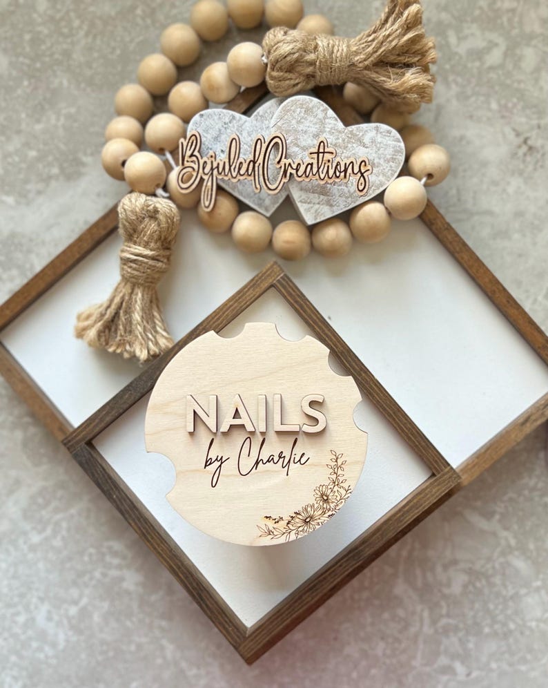 Nailfie Disc | Photo Prop for Nails | Nail Tech Gifts | Beauty Salon ...