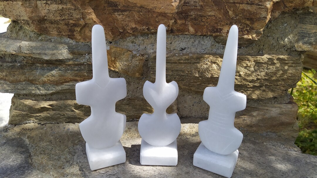 Monthly Offer Violin-shaped Figurines Snow White Marble, Three Pieces ...