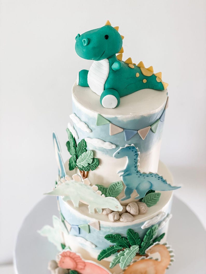 Custom Fondant Figure, Hiding Dog, or Animal Cake Topper - Etsy