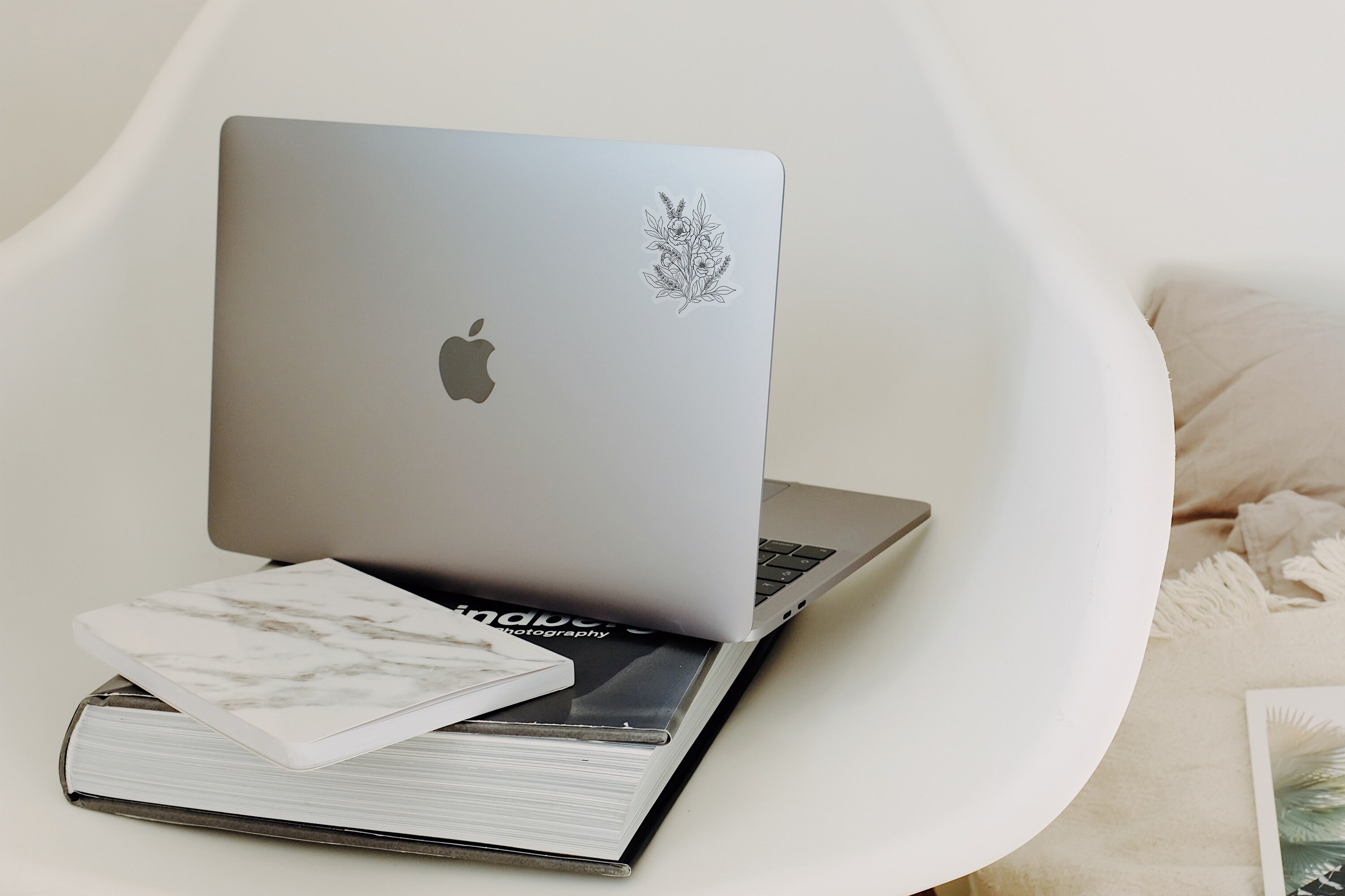 Floral Vinyl Sticker Pretty Stickers Cute Flower Sticker - Etsy UK