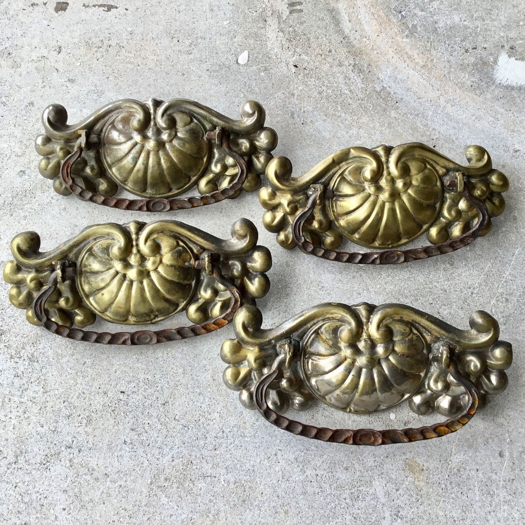 Set of Antique Shell-design Drawer Pulls, Vintage Kitchen Hardware ...