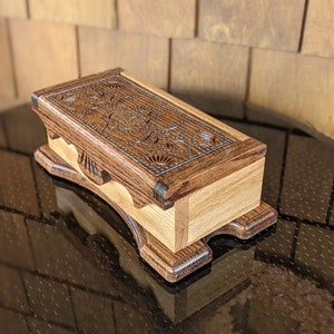 Tea Box, Handcrafted and Engraved Made With Oak and a Polyurethane ...