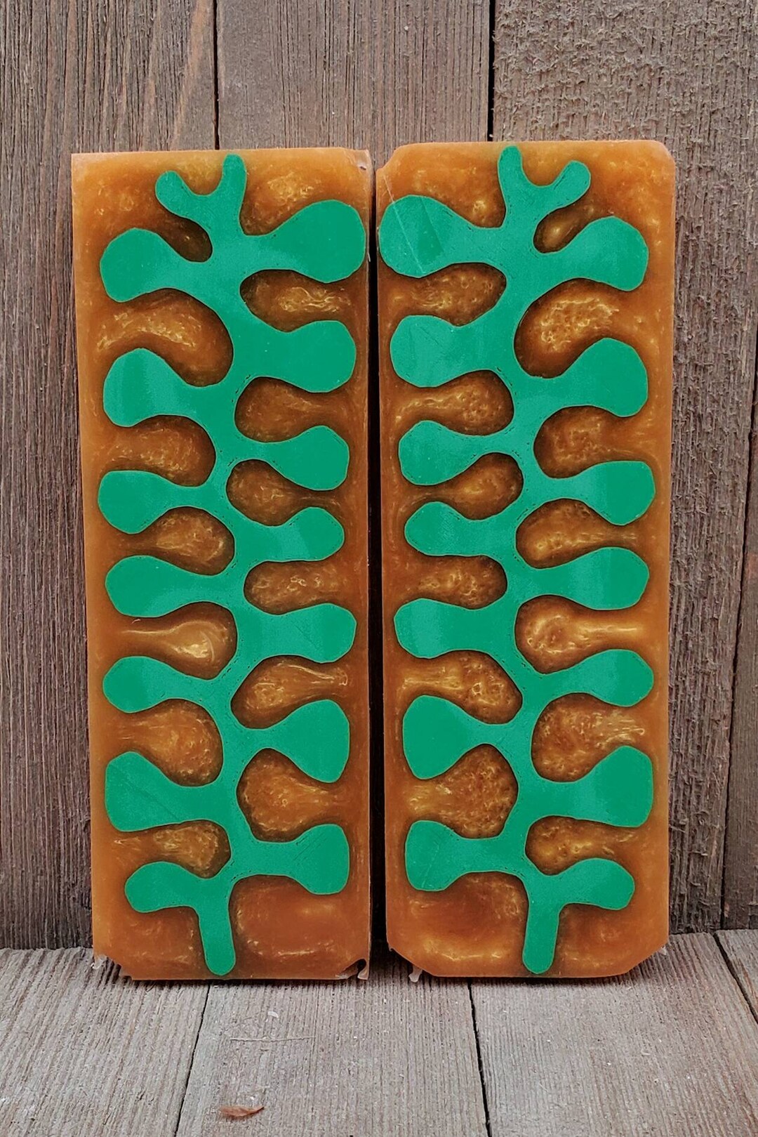 3D Printed Knife Scale Design in Brilliant Gold and Green Knife Handle ...