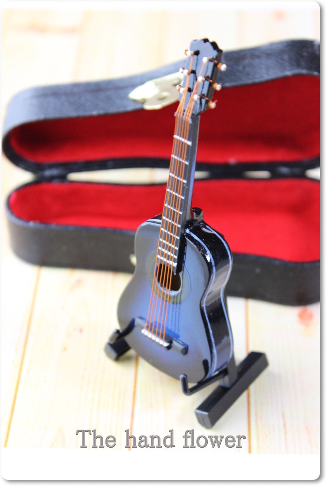 Wooden Guitar Miniature Dollhouse Miniature Instrument Acoustic Guitar ...