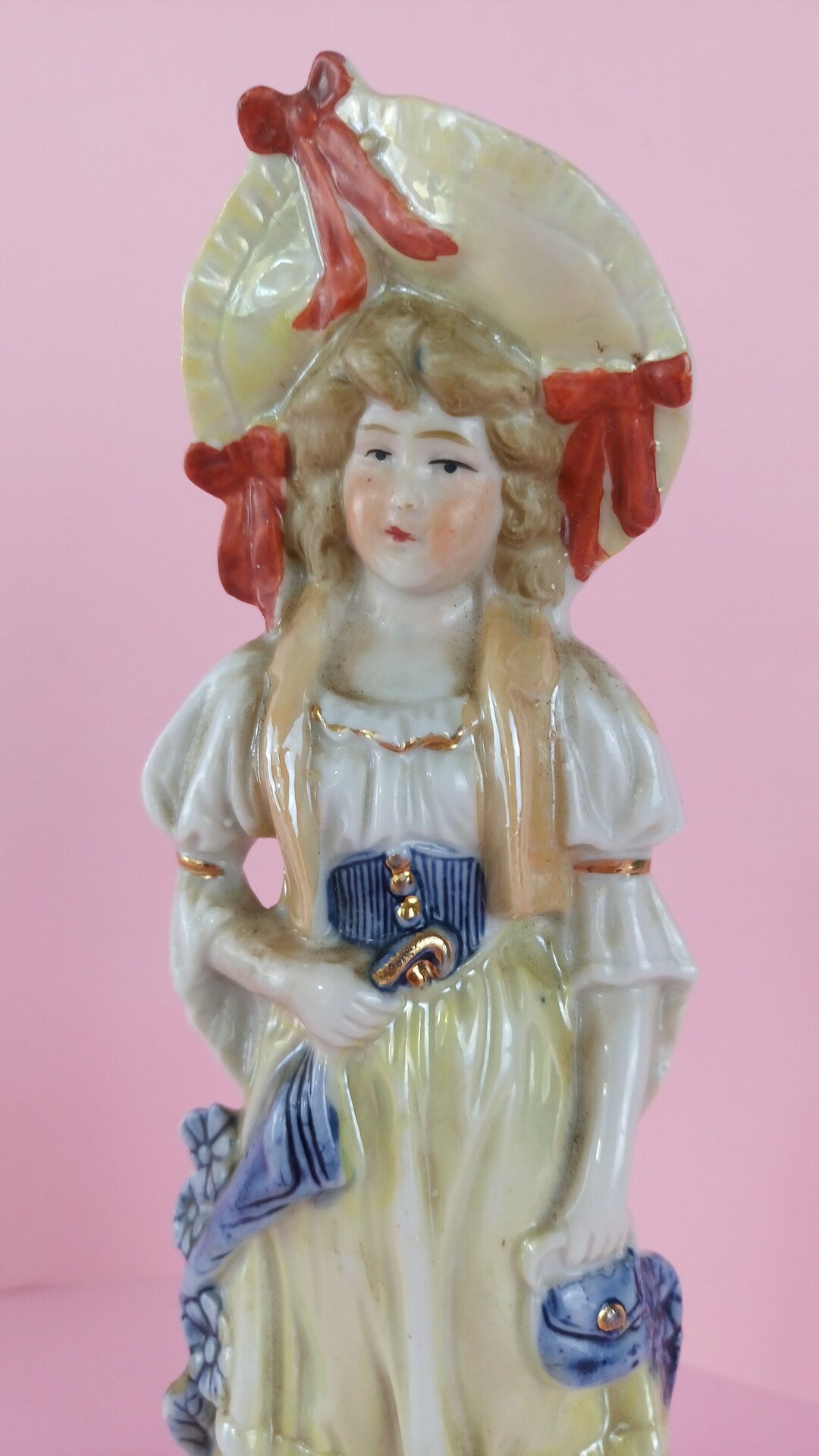 Vintage Ceramic Girl With Hat Figurine/small Ceramic Statue - Etsy