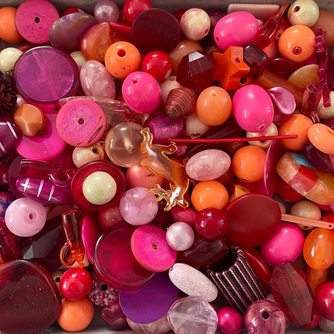 Red Vintage Bigs Bead Mix - Mix Craft Supplies - Jewelry Supplies ...