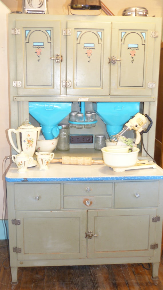 1929 Electric Hoosier Beauty Original Painted Cabinet With Many Original Features Etsy