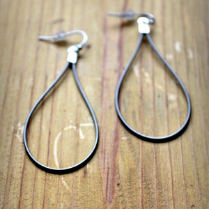 Recycled Electric Guitar String Earrings - Etsy