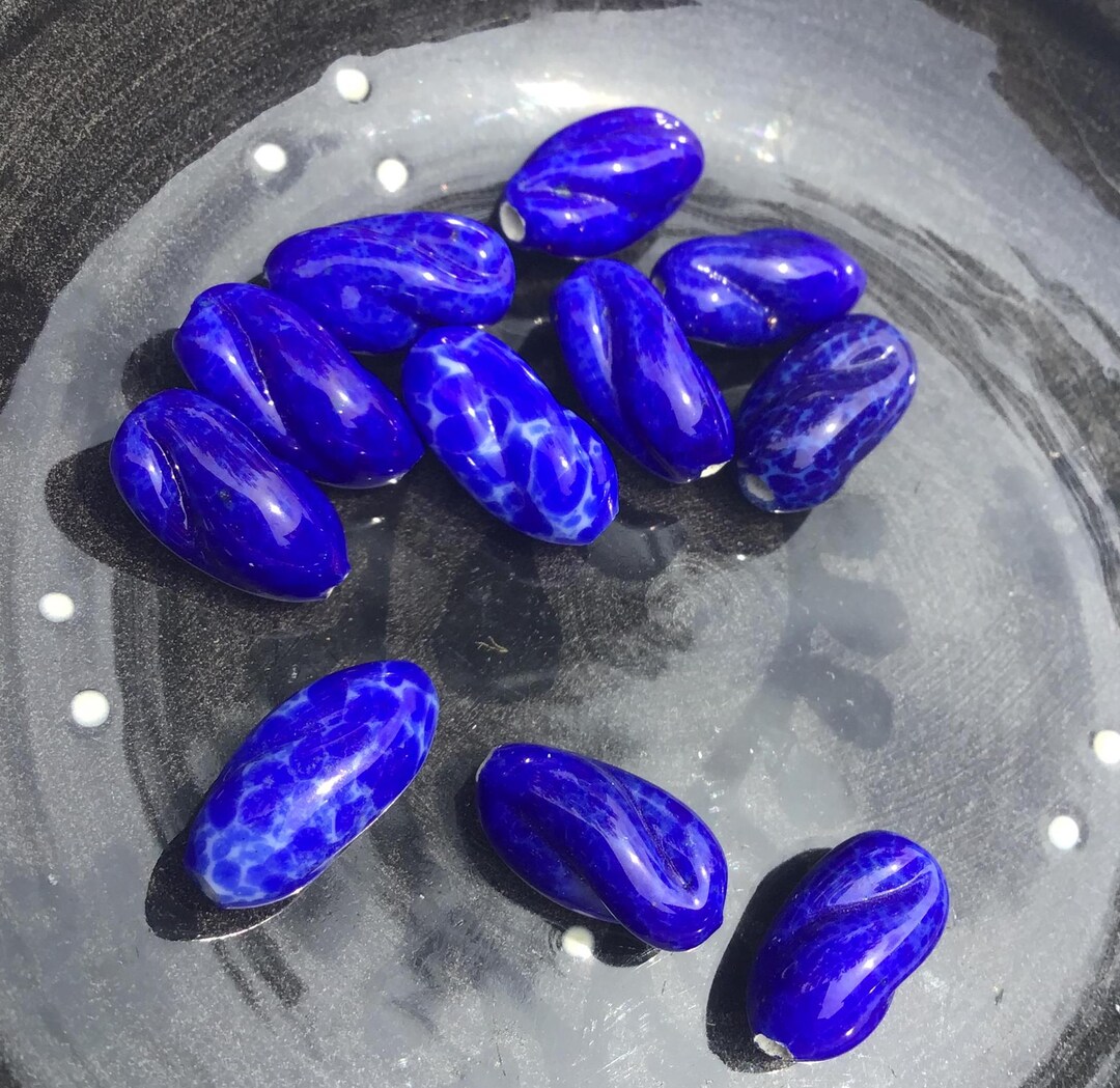 11 Vintage Japanese Mixed Cobalt Blue and Lapis Blue Twist Glass Beads ...