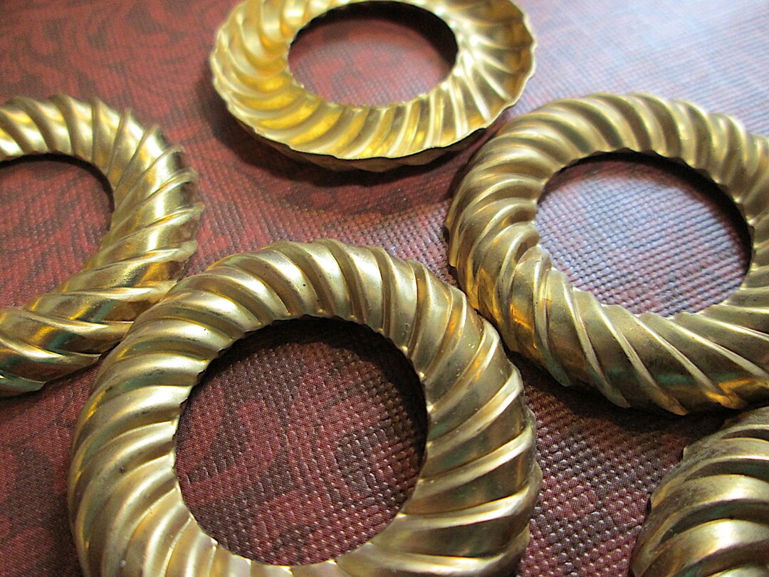 4 Vintage Solid Brass Round Frame Stampings, Textured Surface, Finding ...