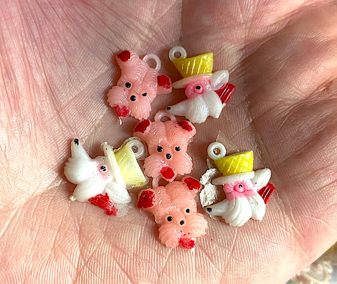 6 Vintage Plastic Puppies in 2 Styles, Flat Backed, Japan, Approx 16 ...